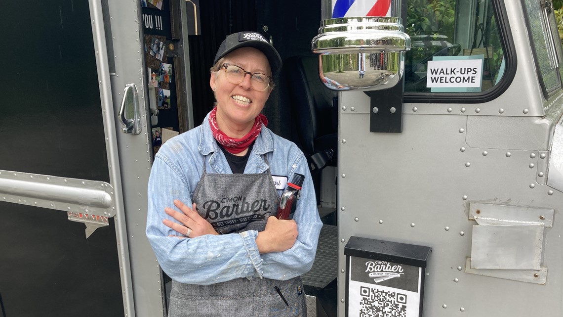 Vashon's C'Mon Barber bikes to your house for haircuts | king5.com