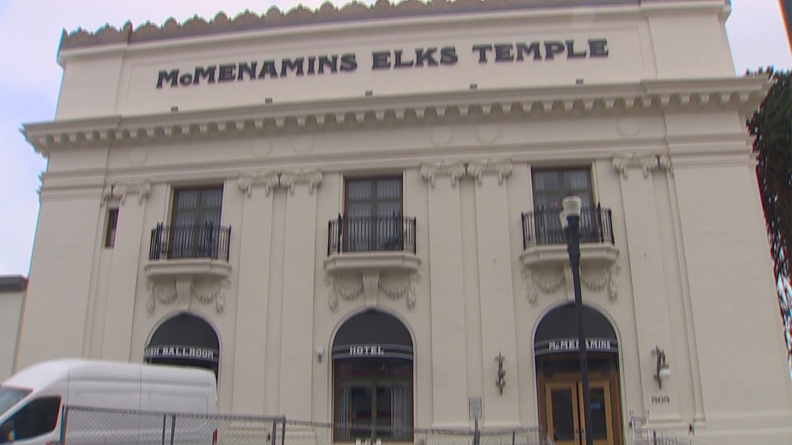 McMenamins debuts largest sidewalk dining area in Tacoma | king5.com