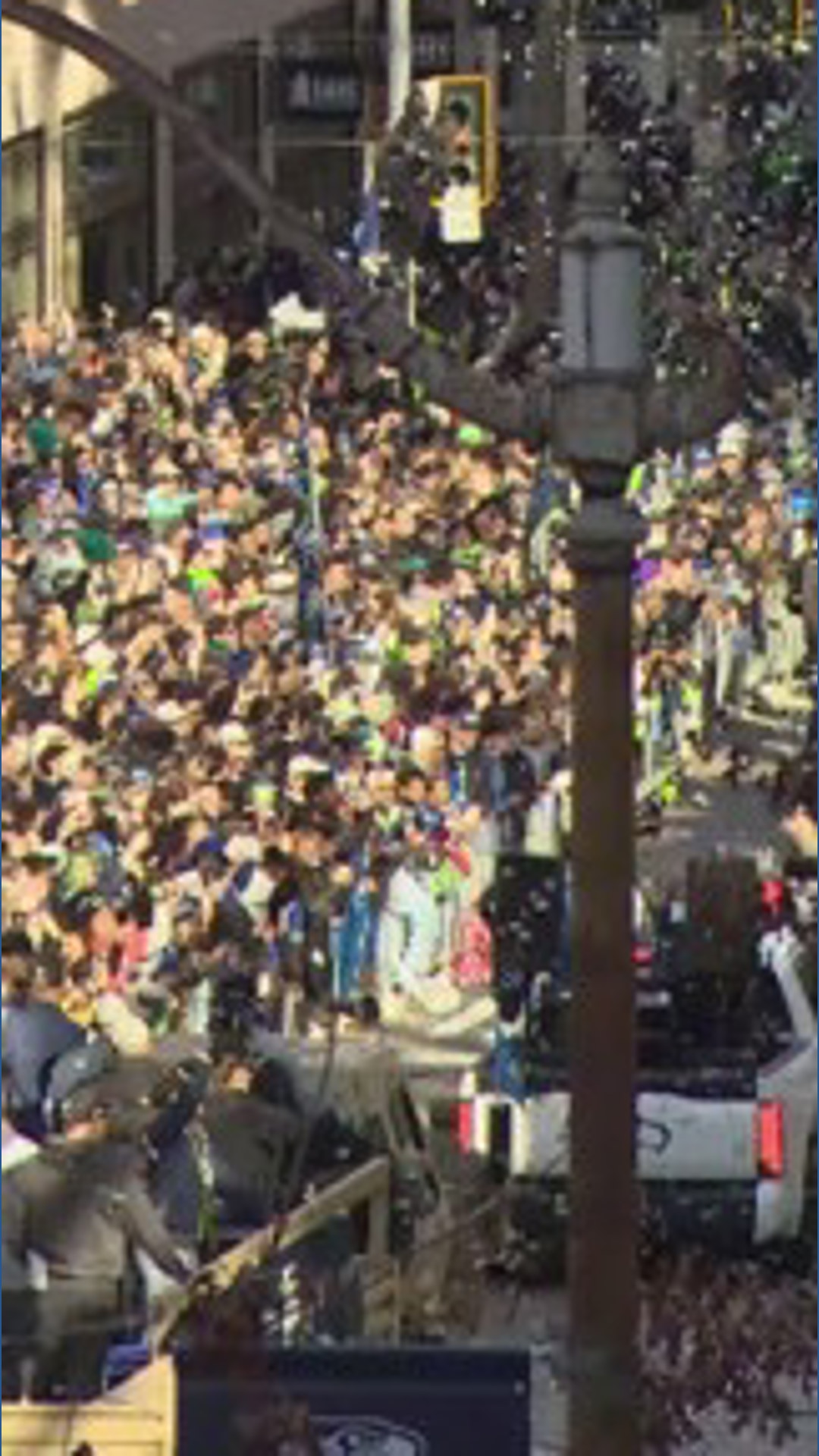 This is what champions create: Seahawks Super Bowl scenes in Seattle ...