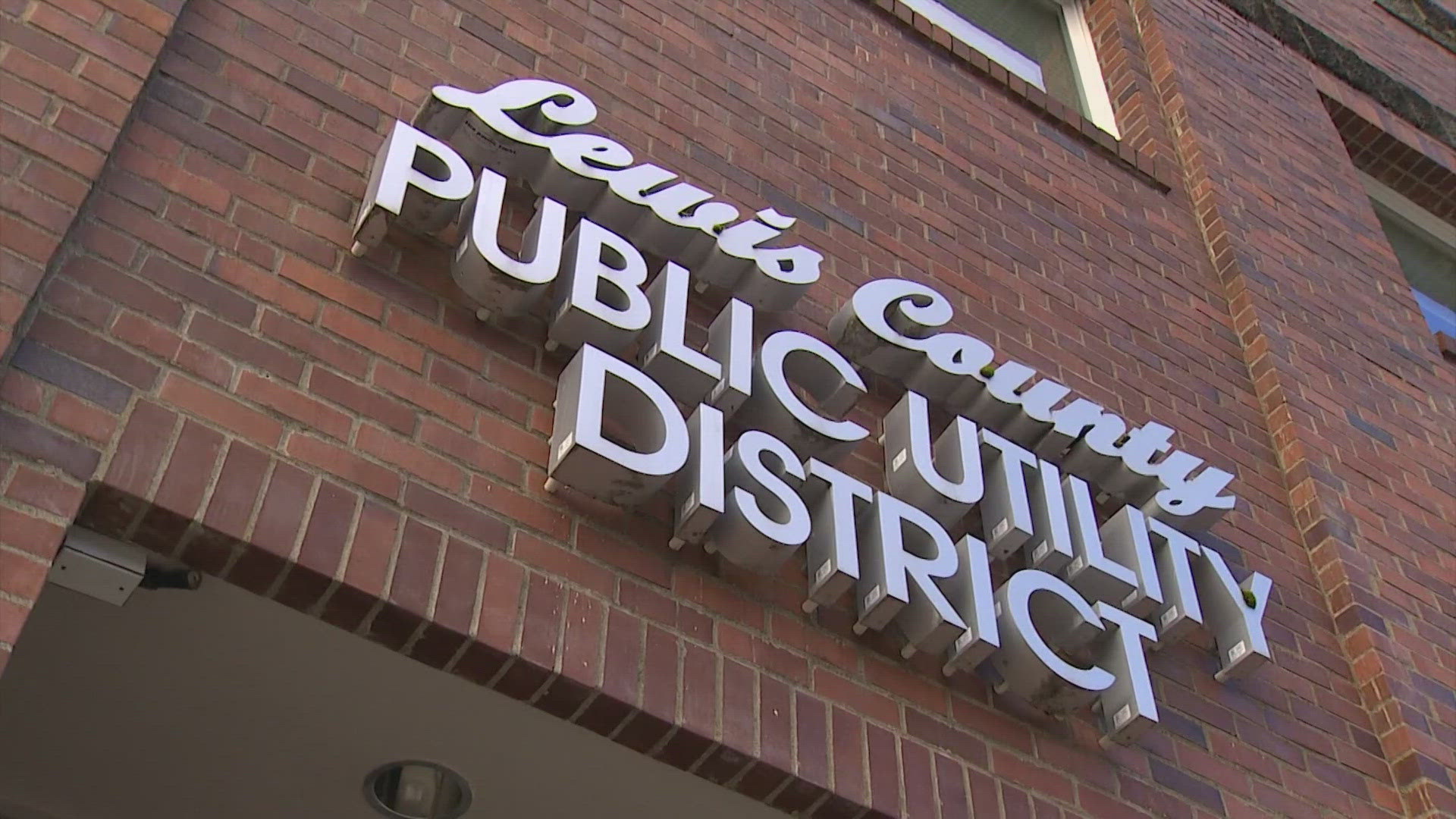 Lewis County PUD Commissioner Michael Kelly accused of bribery | king5.com