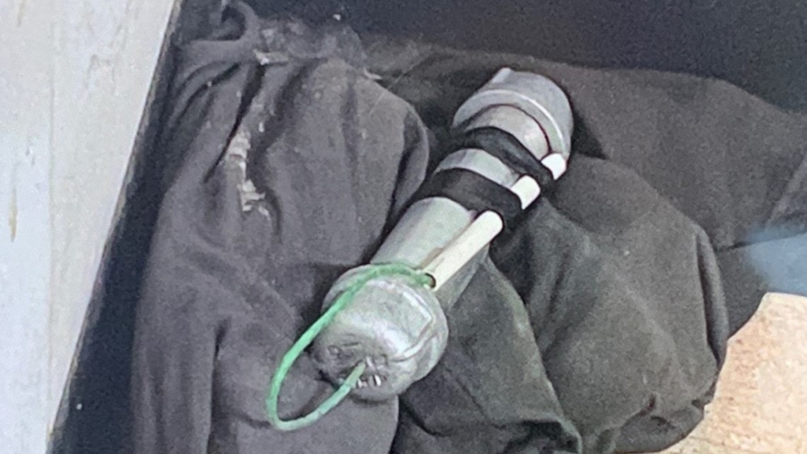 Suspect arrested after pipe bomb found in Seattle parking garage ...