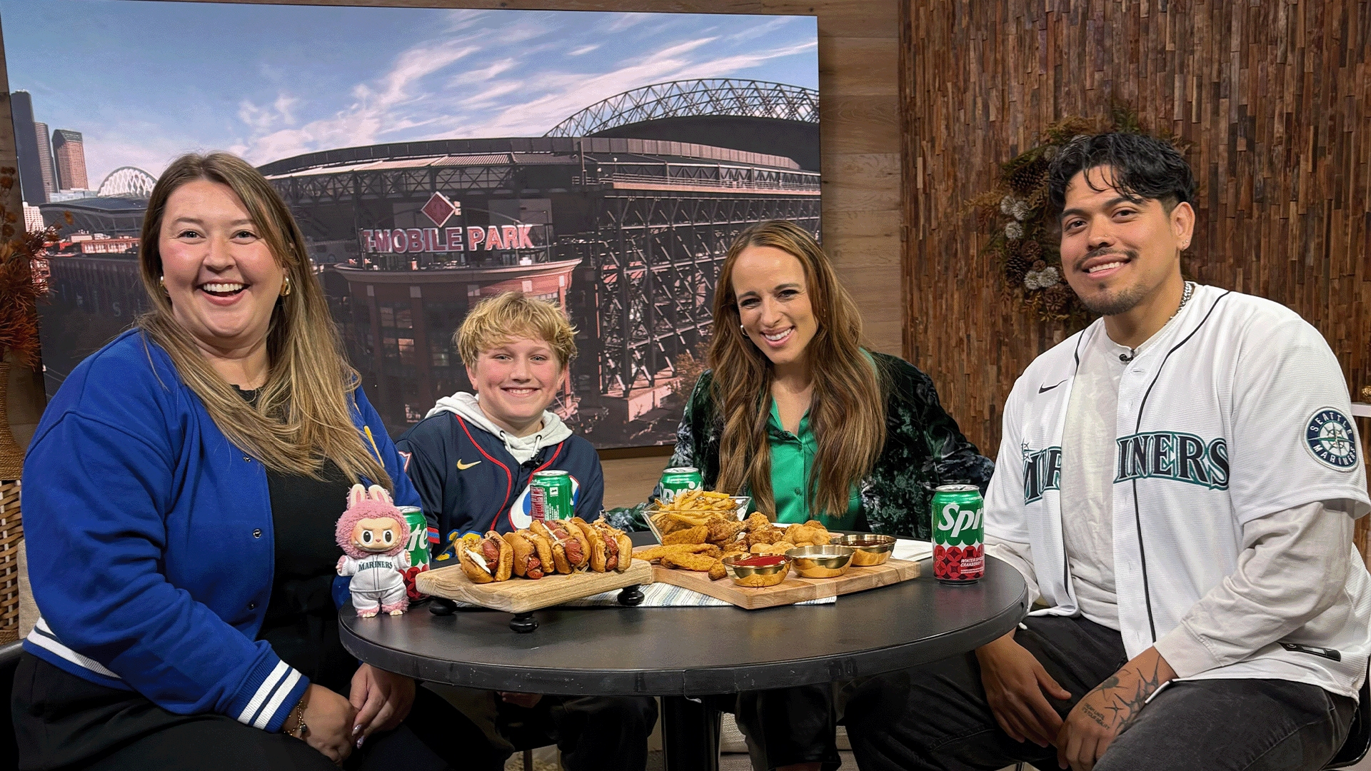 Mariners superfans on the rush of October baseball in Seattle - New Day ...