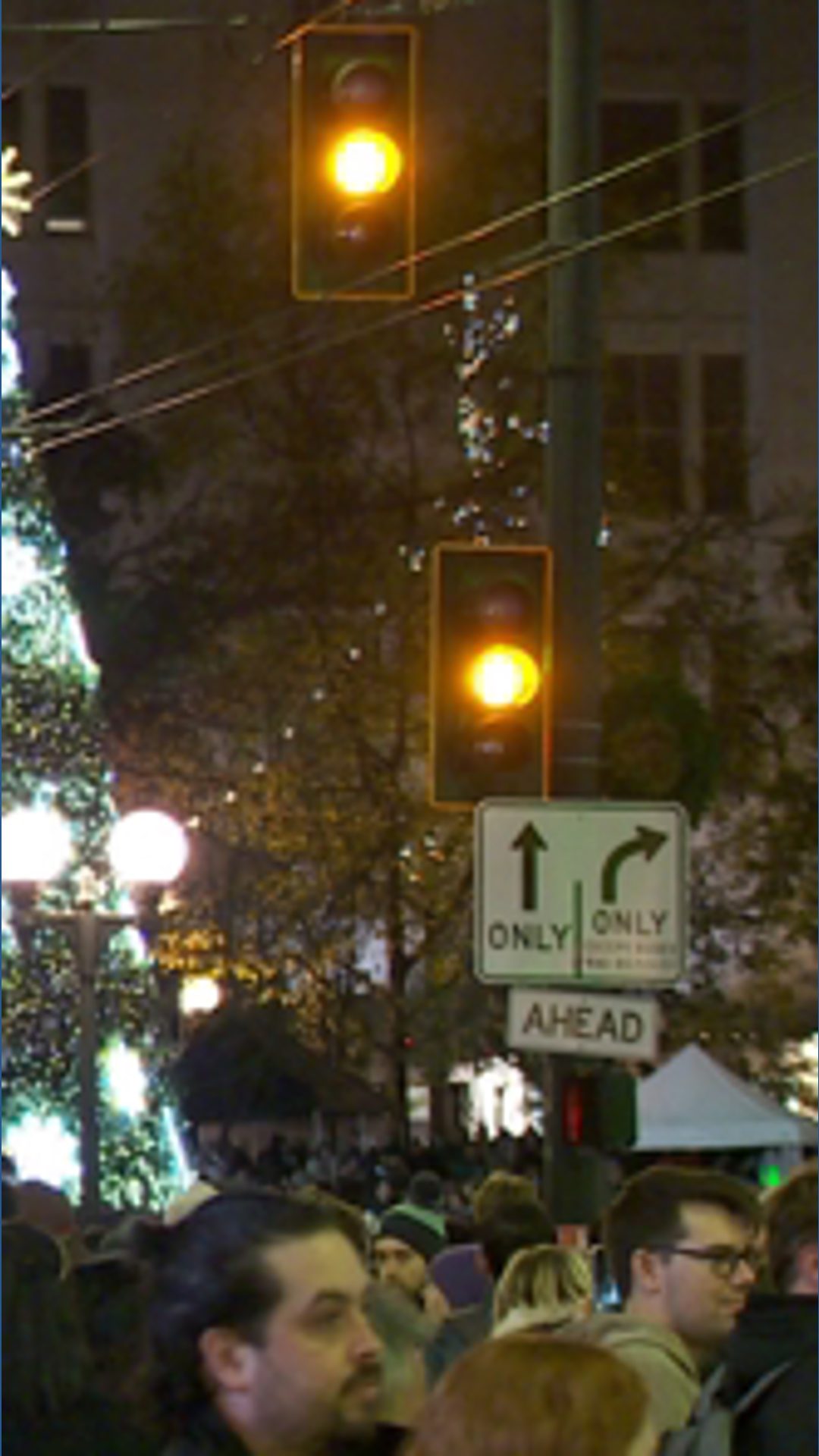 Holiday season kicks off with downtown Seattle tree lighting | king5.com
