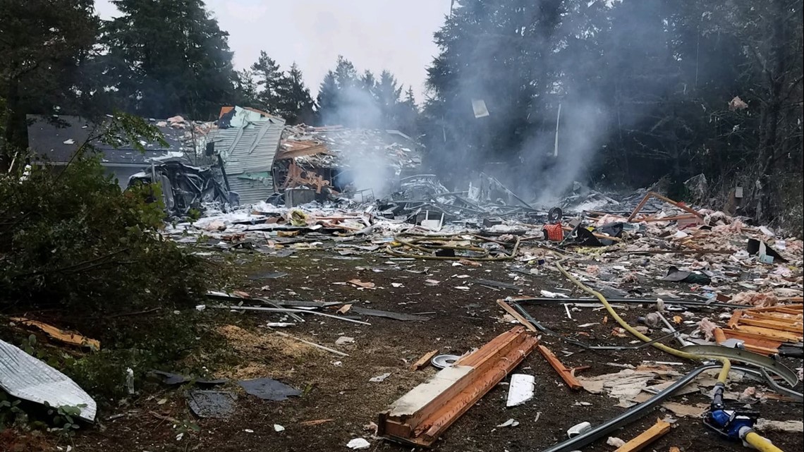 'Major explosion' damages multiple homes in Pacific County | king5.com