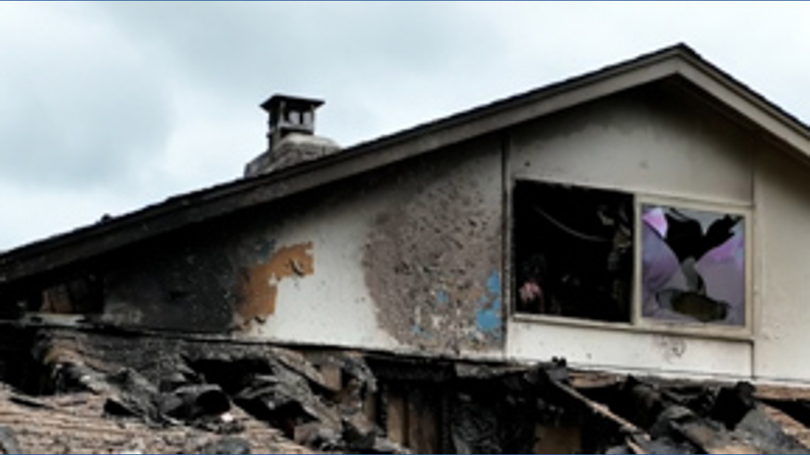 11 people escape from house fire in Bellevue | king5.com