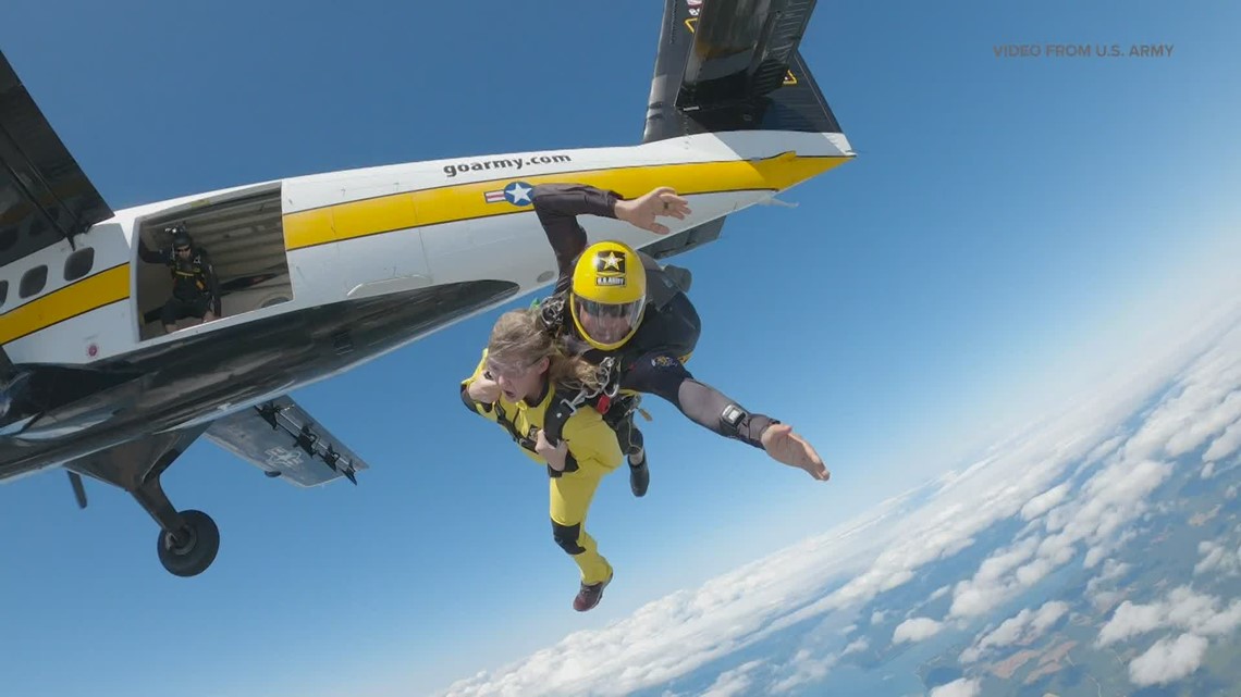 Washington teachers go skydiving with the U.S. Army | king5.com