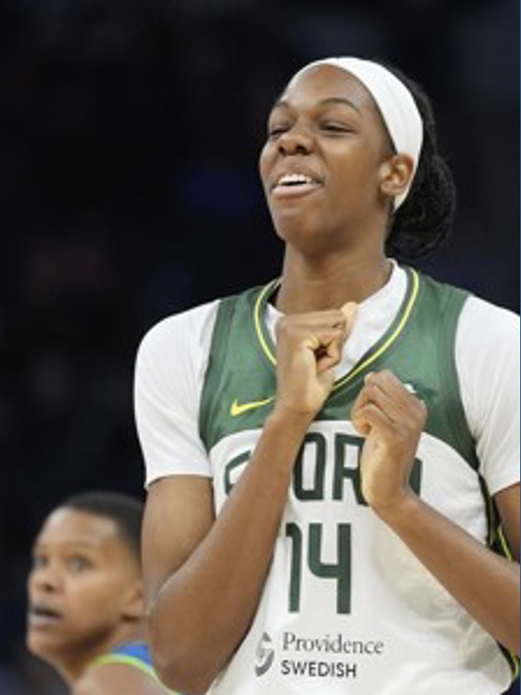 Dominique Malonga makes first dunk of the season in Unrivaled league ...