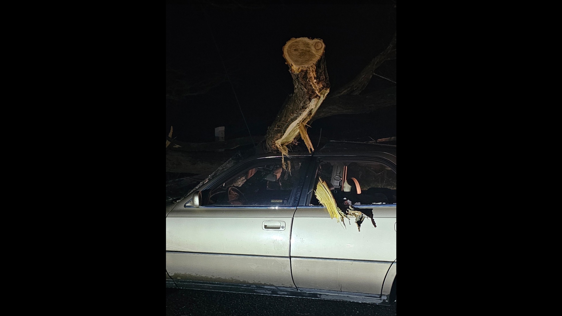 PHOTOS: Damage from bomb cyclone off Washington's coast | king5.com