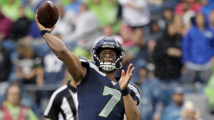 Geno Smith tosses 2 TDs, Seahawks top Raiders 17-15 | king5.com