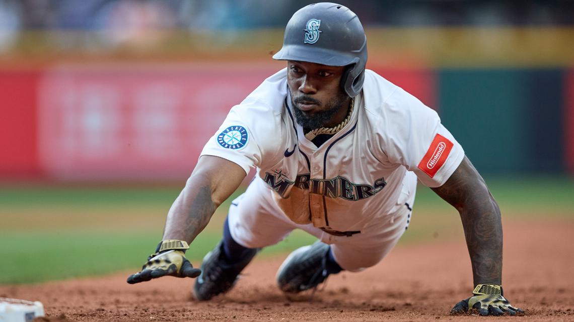 Scientist uncovers new, minuscule clues on DB Cooper ransom money found ...