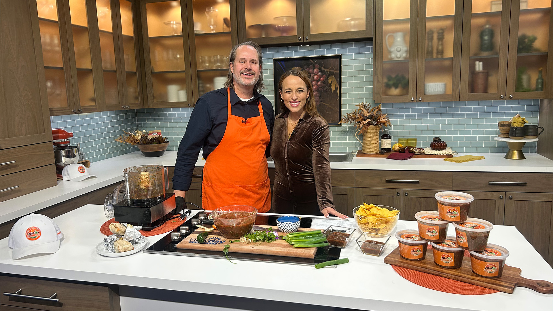 Local salsa company brings the heat with family recipe - New Day NW ...