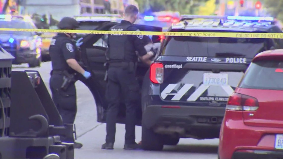 Armed suspect reported in Seattle's Capitol Hill neighborhood | king5.com