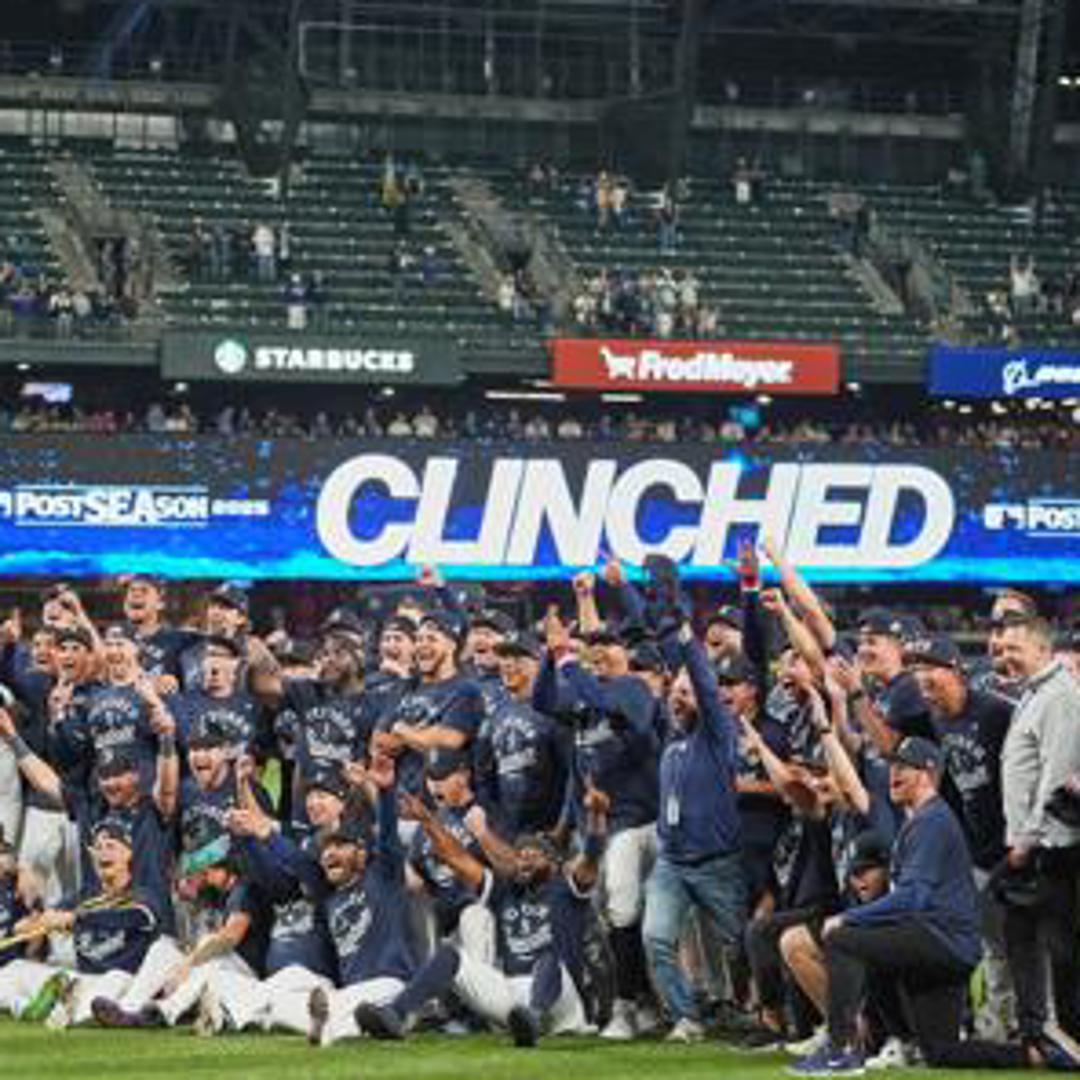 Seattle Mariners clinch playoff berth, eye division title | king5.com