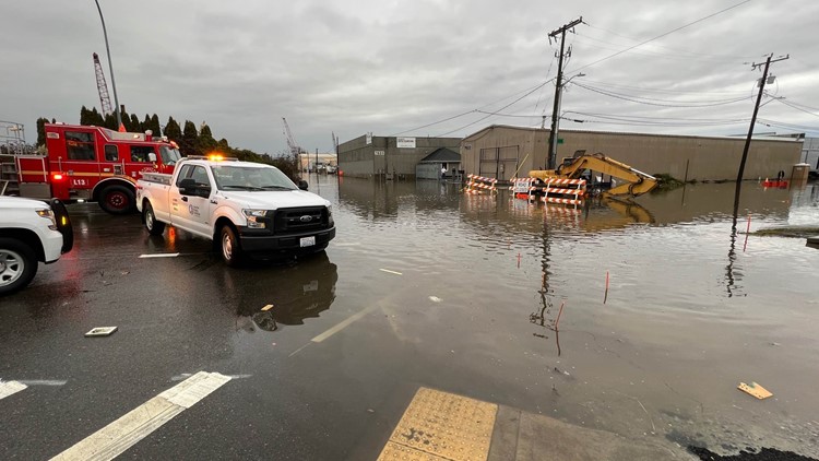 Severe winds, flooding impacting western Washington Tuesday | king5.com