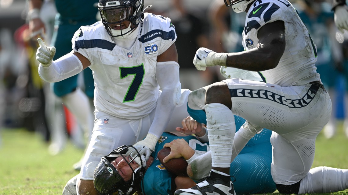 Seahawks top Jaguars 20-12 with dominant defense | king5.com