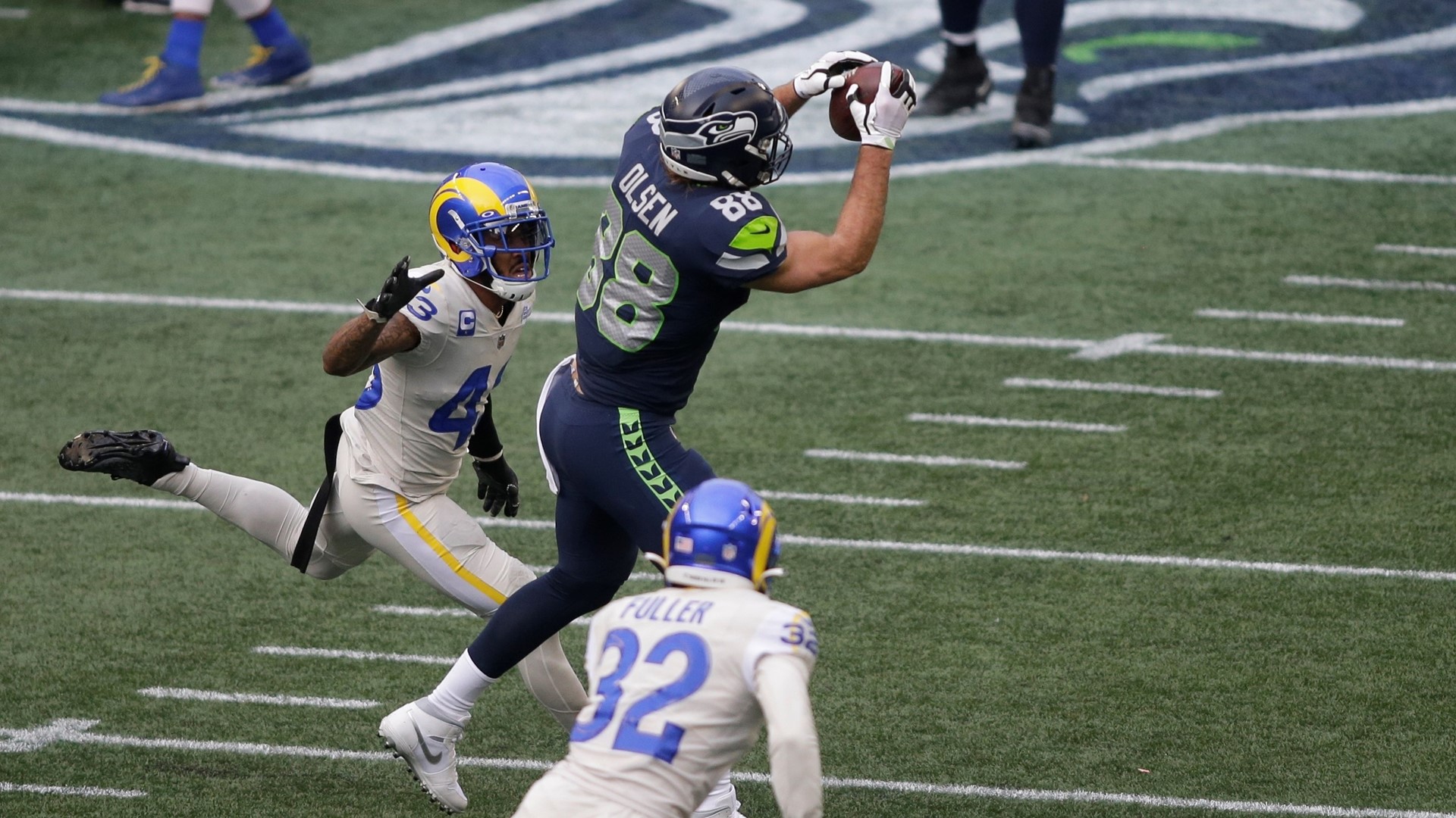 Seahawks tight end Greg Olsen retires, becoming broadcaster | king5.com