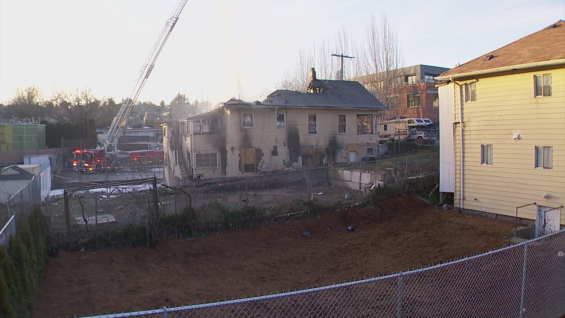 Crews battle vacant house fire in Seattle's Mount Baker neighborhood ...