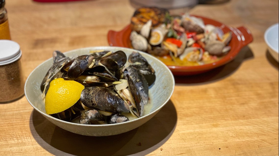 Chef Tom Douglas gets steamy with Northwest shellfish | king5.com