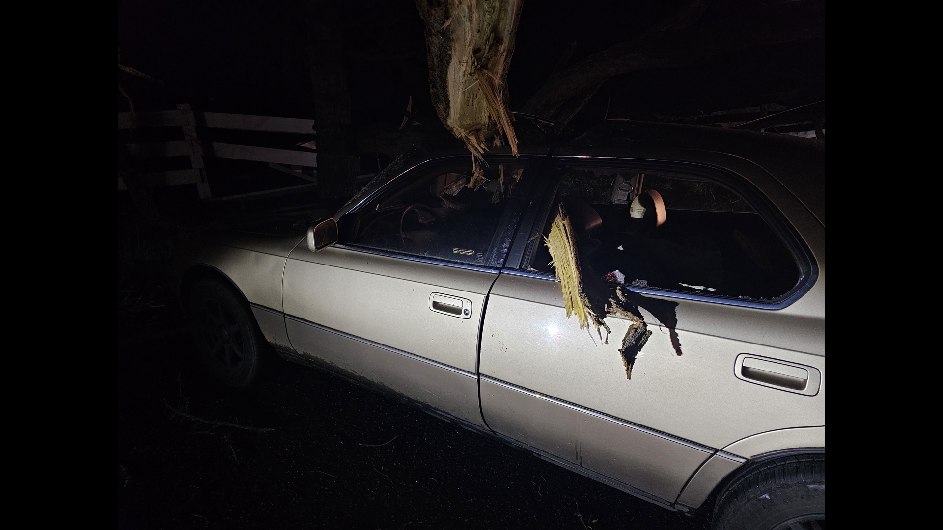 PHOTOS: Damage from bomb cyclone off Washington's coast | king5.com