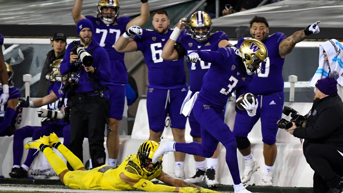 No. 24 Washington rallies late, topples No. 6 Oregon 37-34 | king5.com