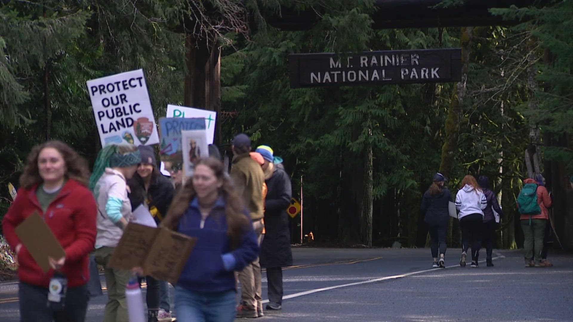 Mount Rainier rally part of nationwide push to protect parks, federal ...