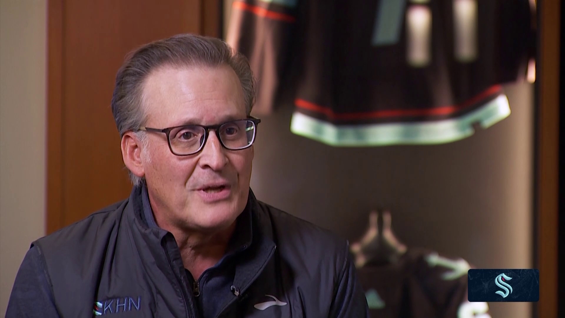 That's Kraken hockey, baby! One-on-one with broadcaster John Forslund ...