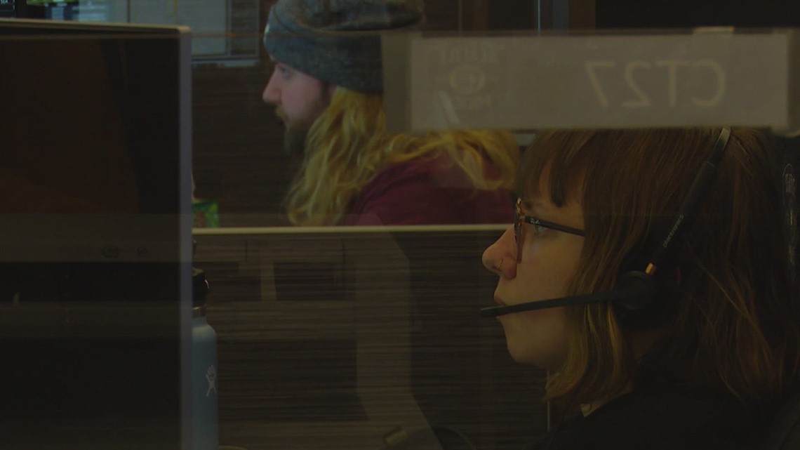 A look inside the Seattle 911 Center | king5.com