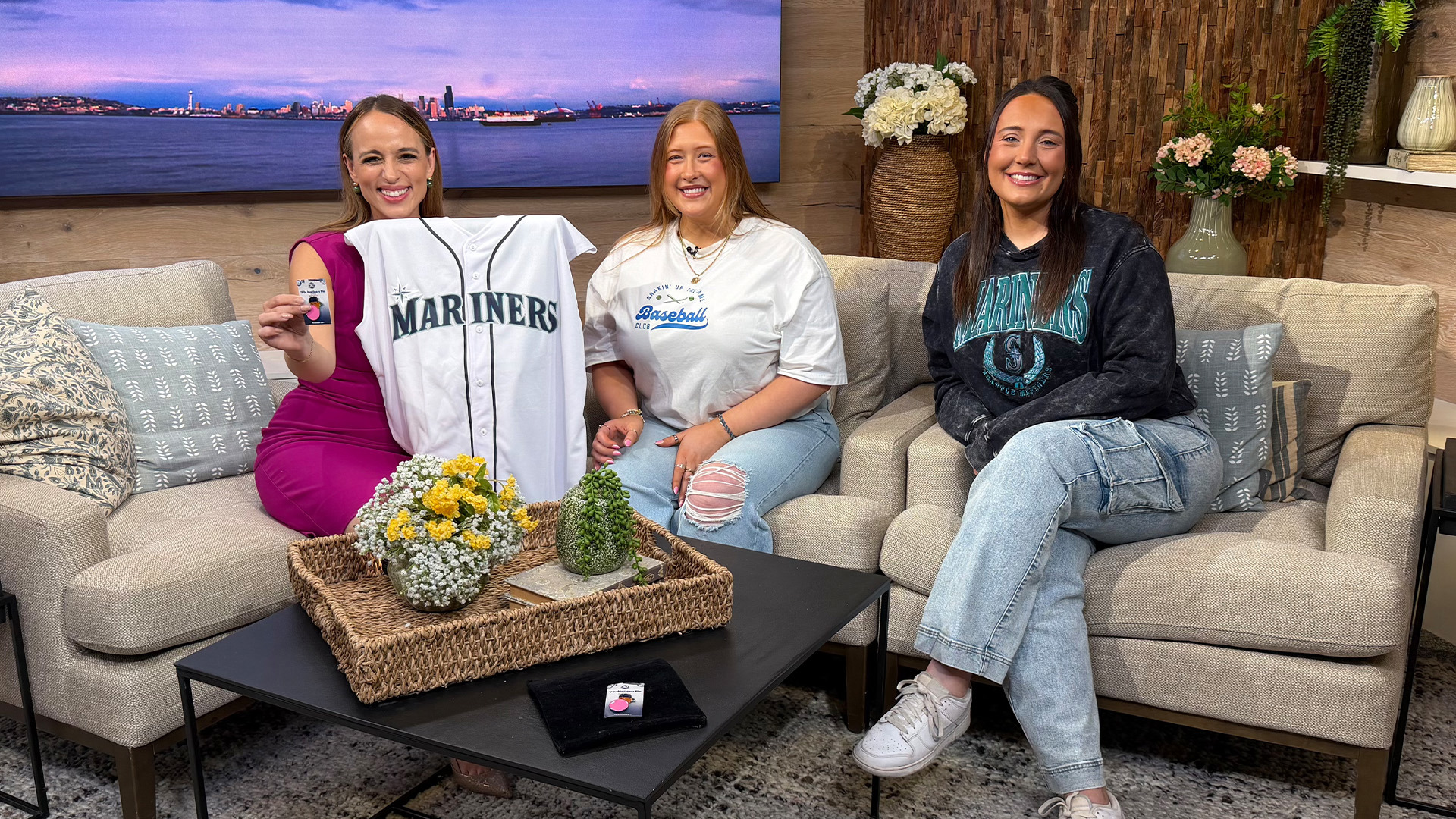 Home Plate Report: Mariners move into first place after A's sweep - New ...