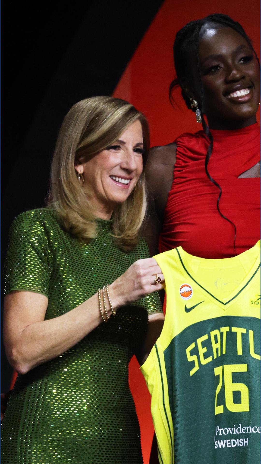 Seattle Storm makes trade with Golden State for LSU guard Flau'jae ...