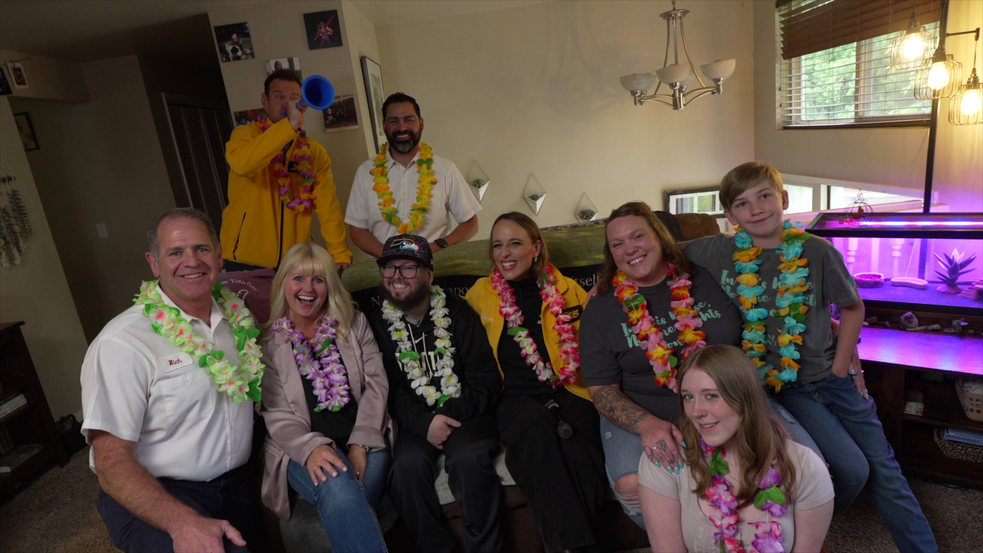 Home Team Care Crew helps man with terminal cancer | king5.com