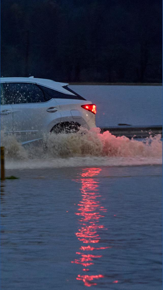 Live updates: Flash Flood Watch issued for parts of Skagit, Snohomish ...