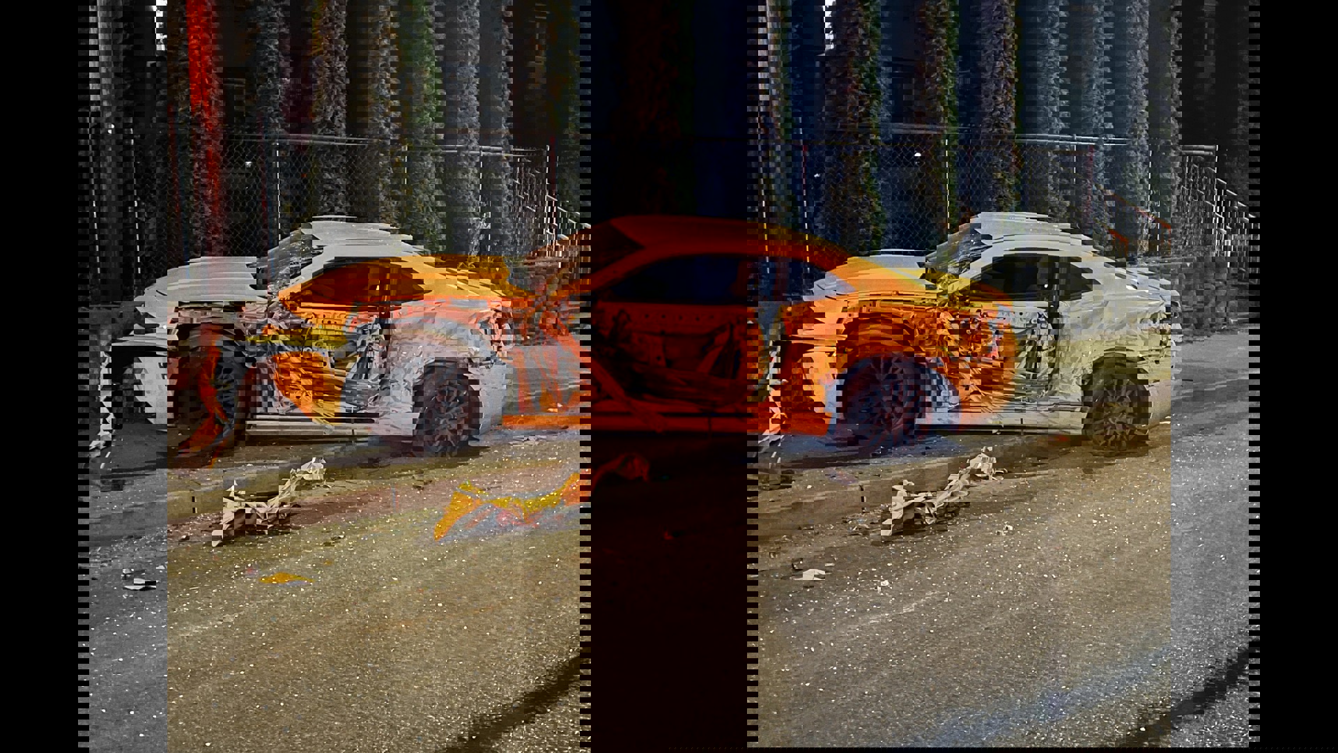 Suspect steals Everett fire truck, hits over a dozen parked cars ...