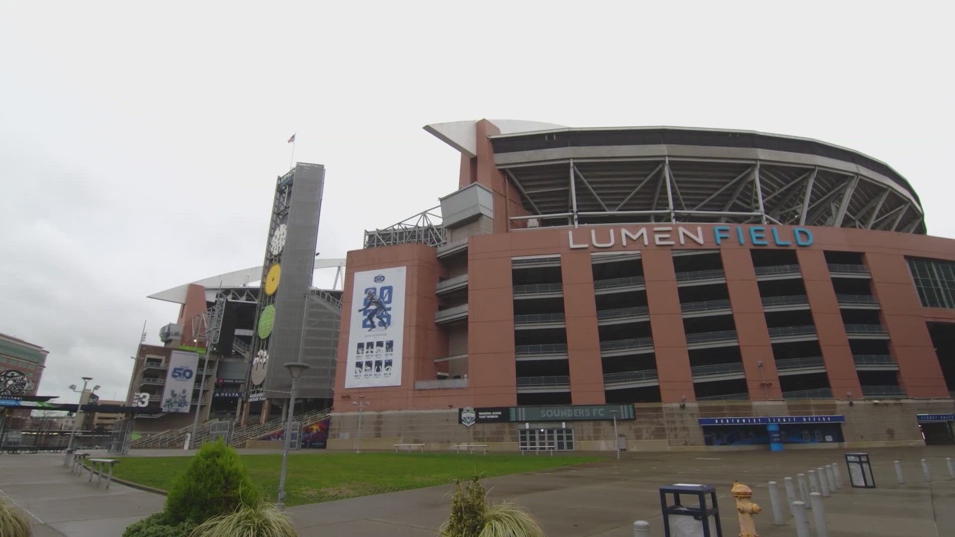 Police search for man in connection with missing Port Orchard teen ...