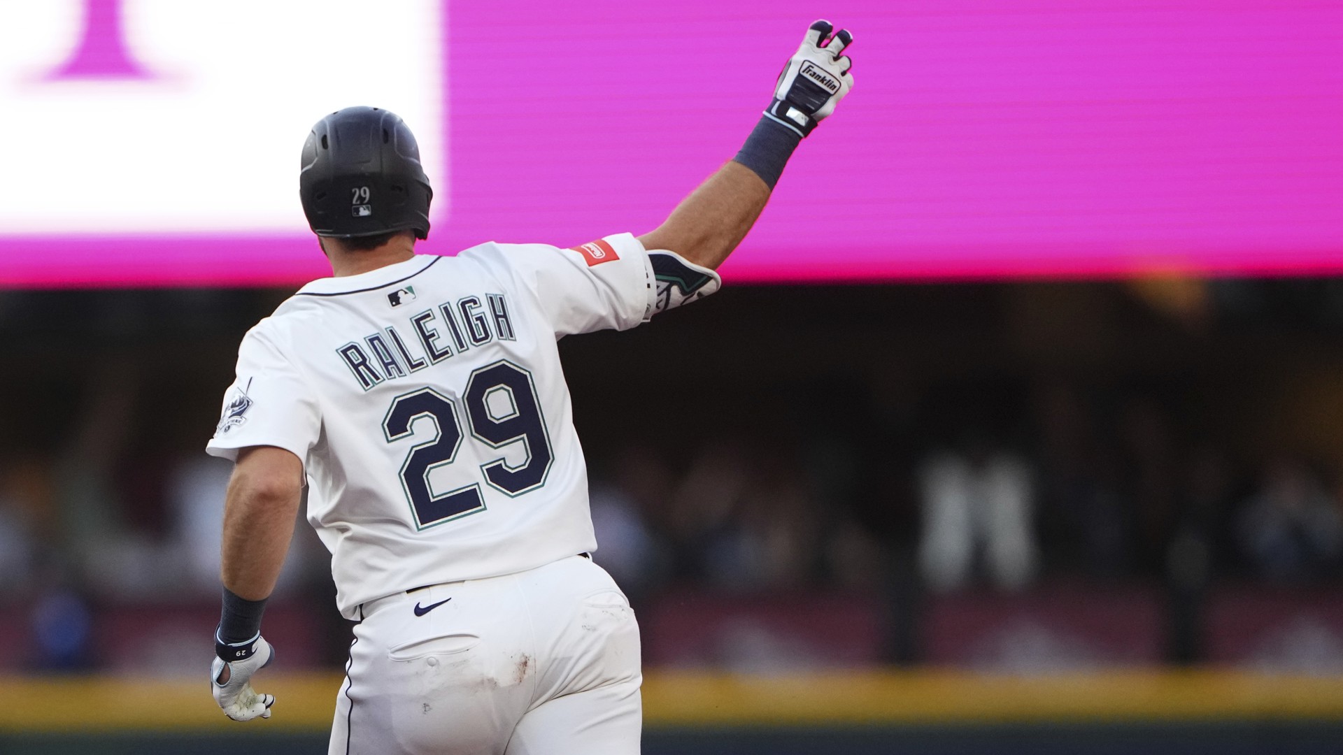 Realmuto, Schwarber and Stott homers power Phillies to a 6-4 win over ...