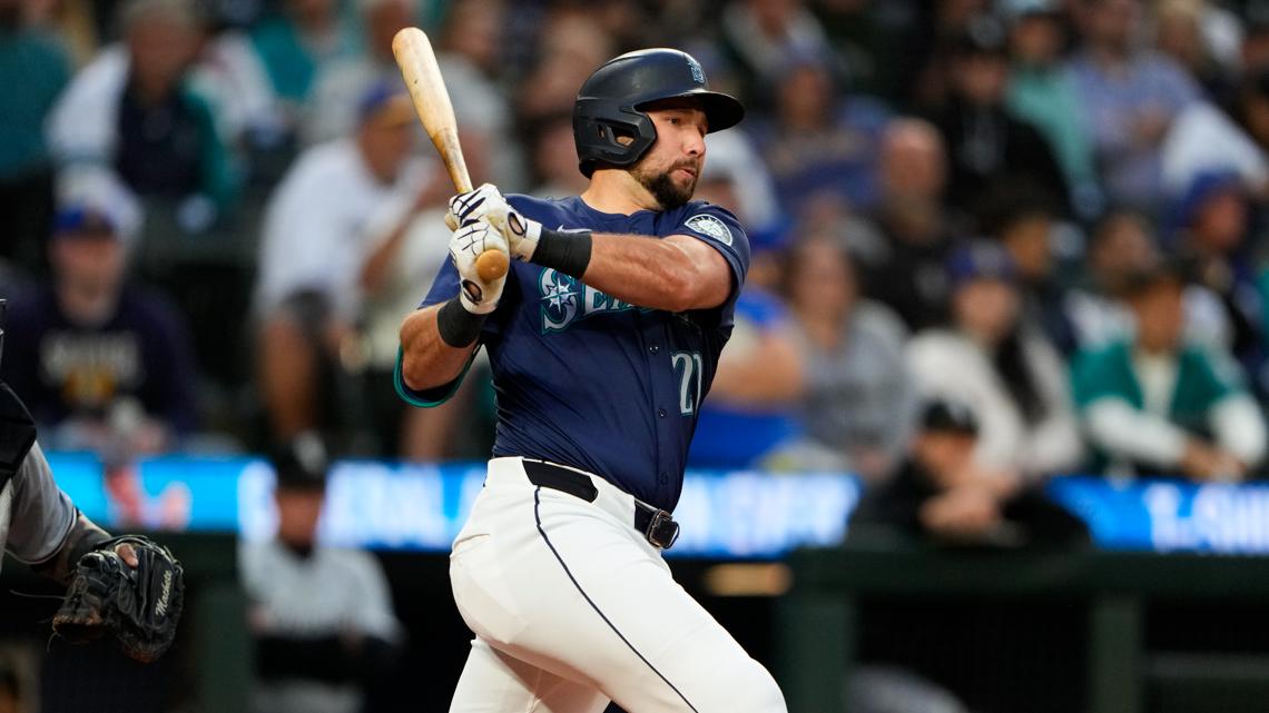 Mariners, Cal Raleigh reportedly agree to over $100 million contract ...