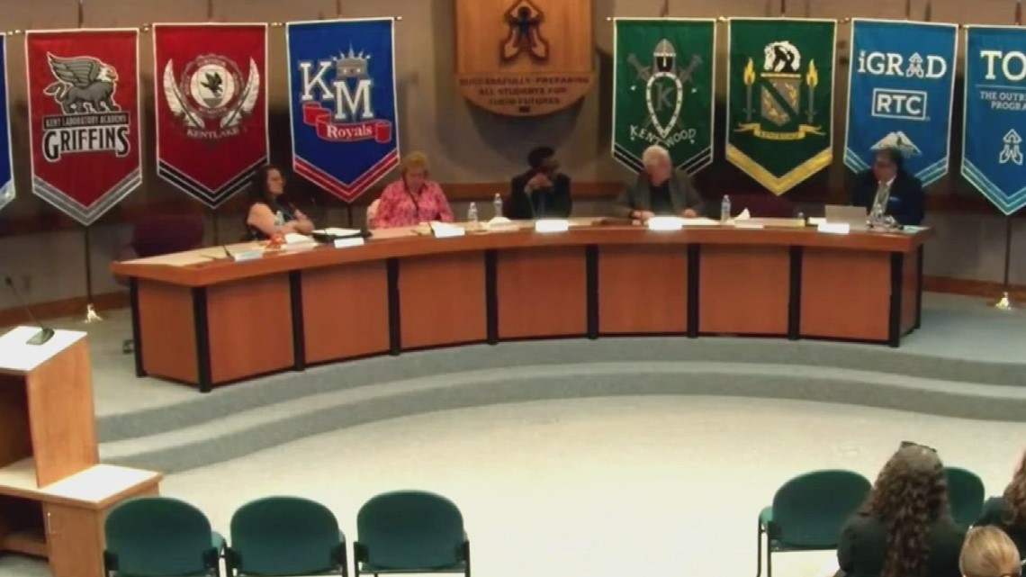 Kent School Board president resigns after 'concerning comment' | king5.com
