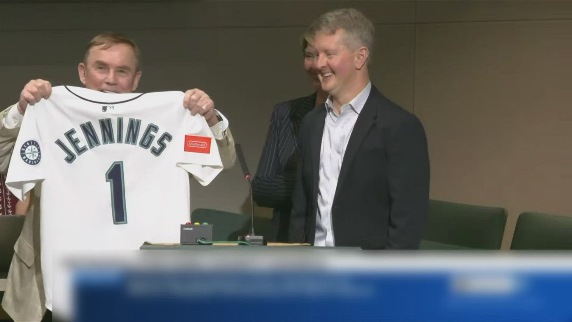 King County Council honors ‘Jeopardy!’ host Ken Jennings | king5.com