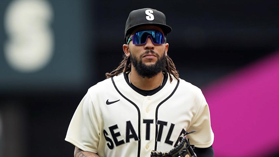 Mariners announce no-blackout viewing options, new uniforms for 2026 ...