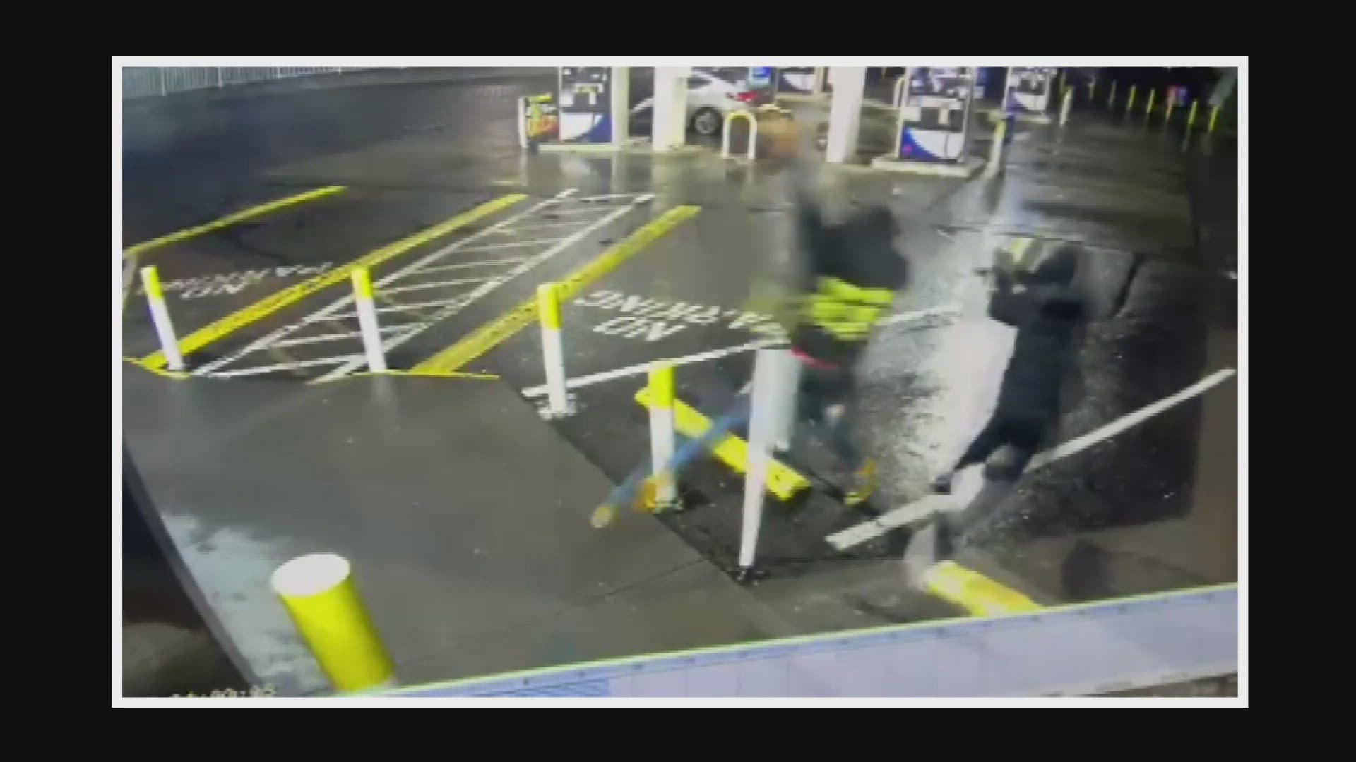 Shootout at Federal Way gas station causes $10K in damages | king5.com