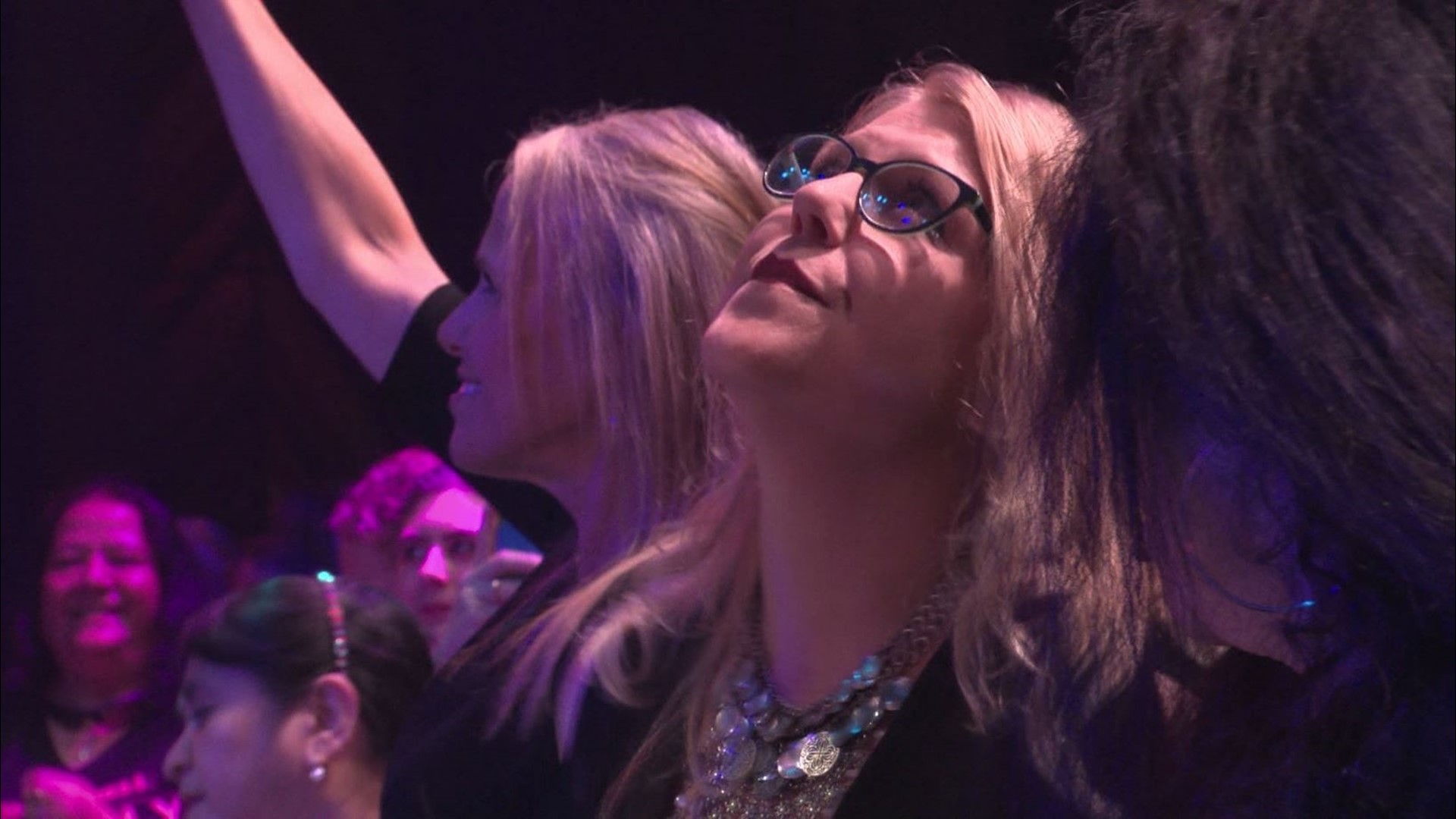 Seattle's Alive 85 band pays tribute to Elvis | king5.com