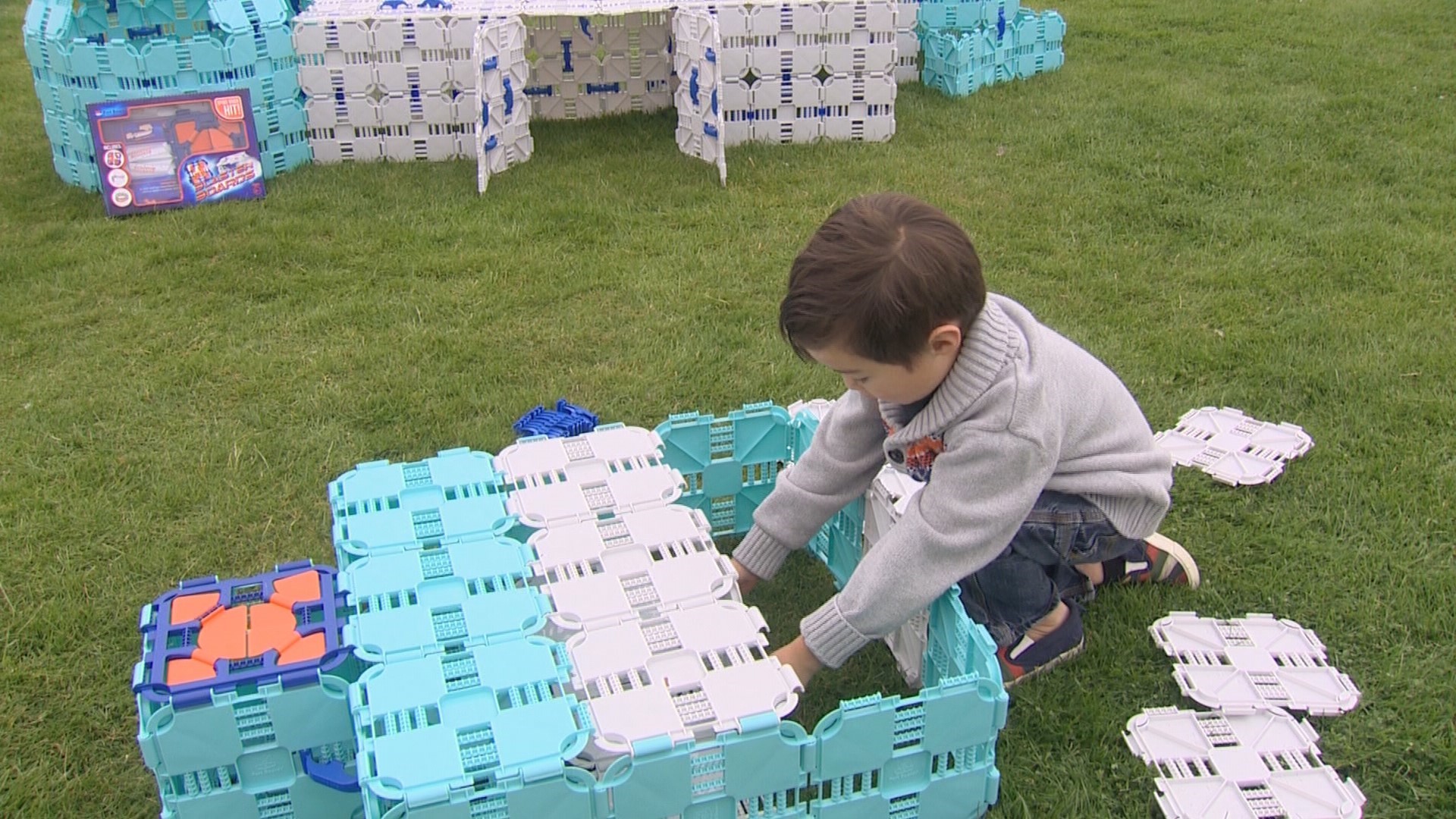 Seattle-made Fort Boards is a way for kids to put their imagination to ...