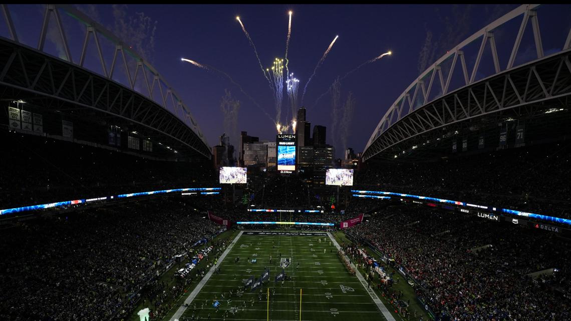 Why is Lumen Field so loud? How the stadium's design maximizes noise ...