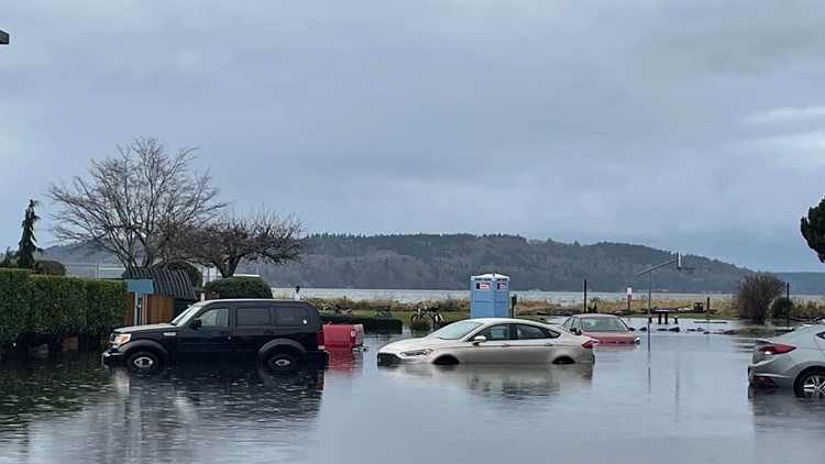 Severe winds, flooding impacting western Washington Tuesday | king5.com