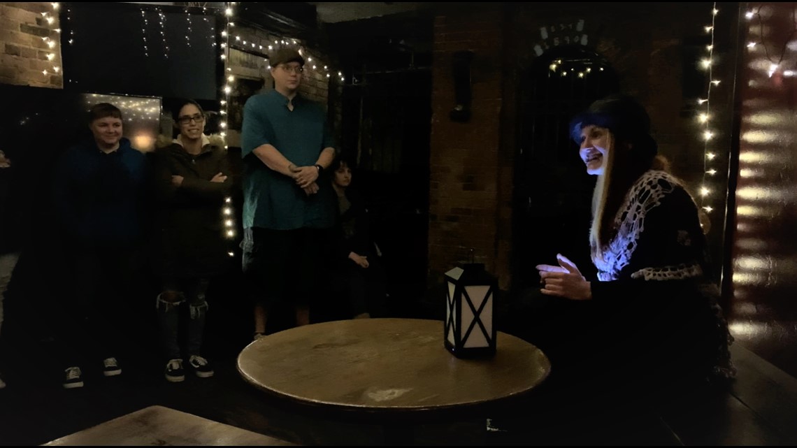 The talking dead greet visitors to Seattle's Pioneer Square | king5.com