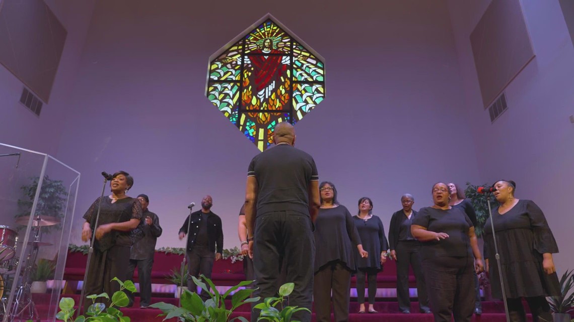 Seattle choir aims to inspire hope on Juneteenth | king5.com