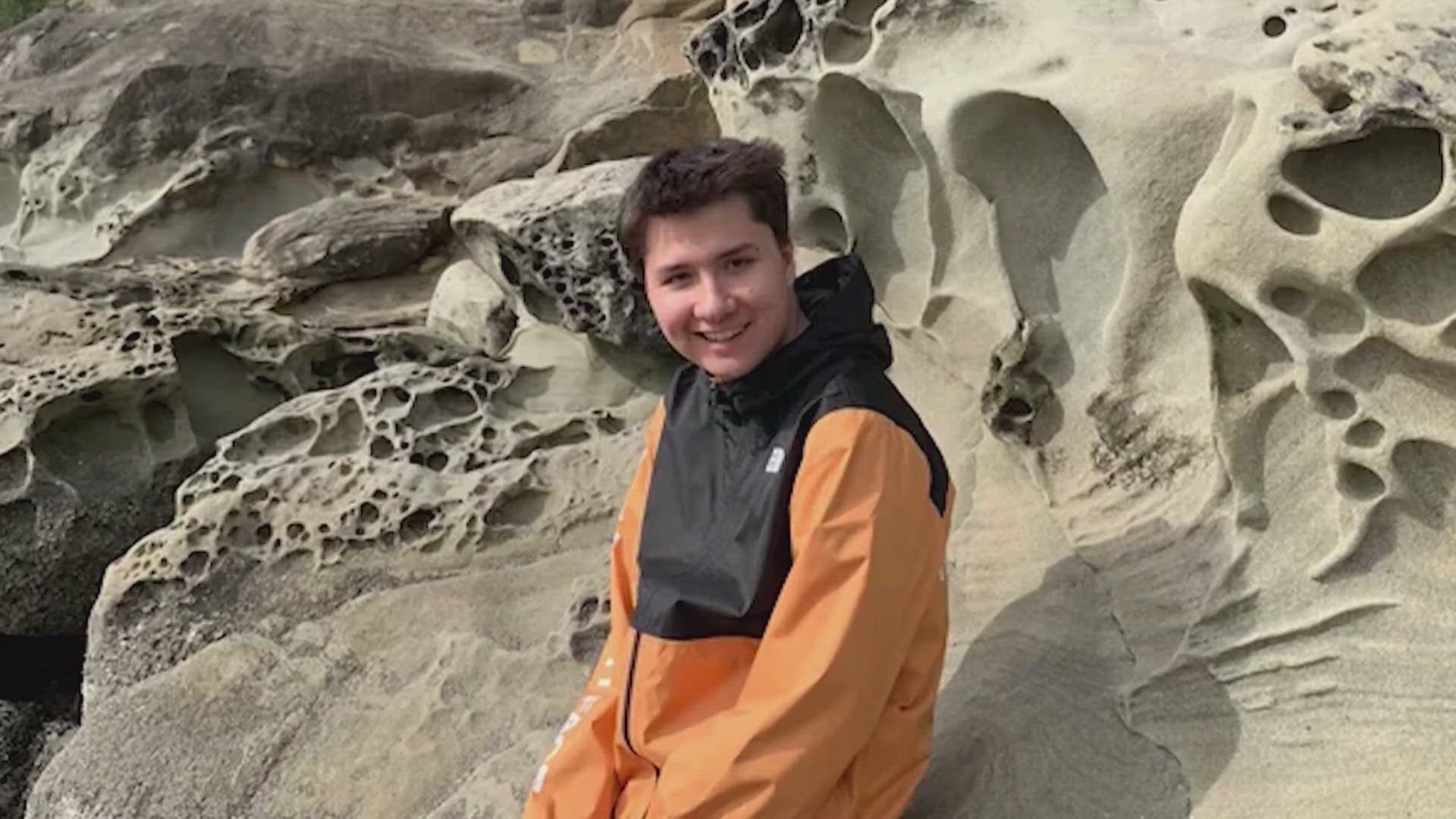 Washington governor brings attention to missing man Jonathan Hoang ...