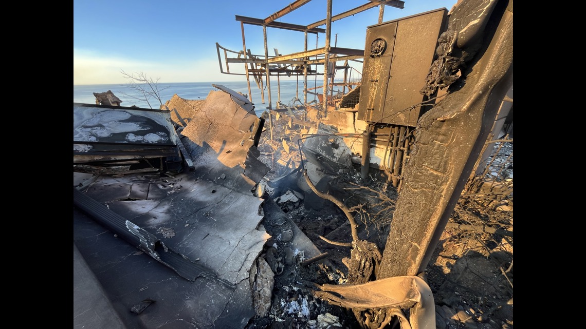 'It was a firestorm': Wildfires devastate Malibu neighborhood | king5.com