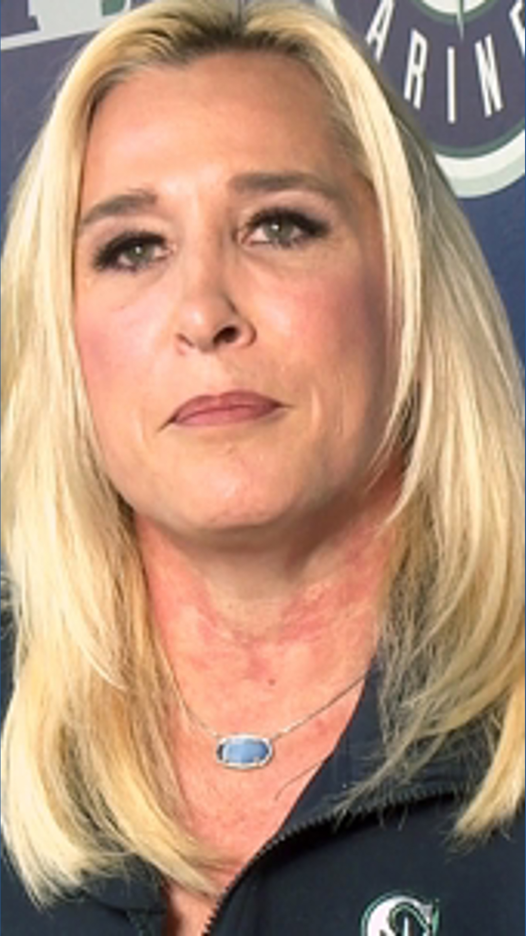 Angie Mentink Breaks Barriers in MLB Broadcasting | king5.com