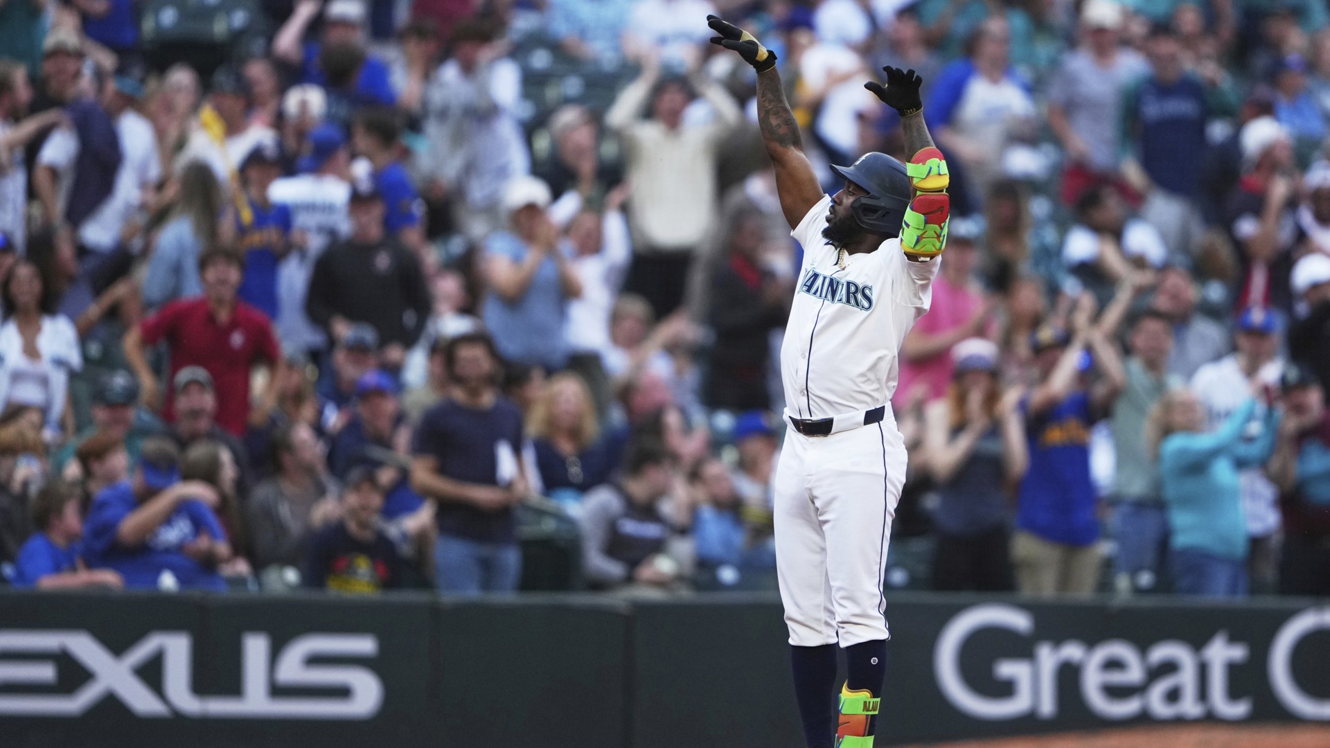 'Buoy' revealed as first Seattle Kraken mascot in franchise history ...