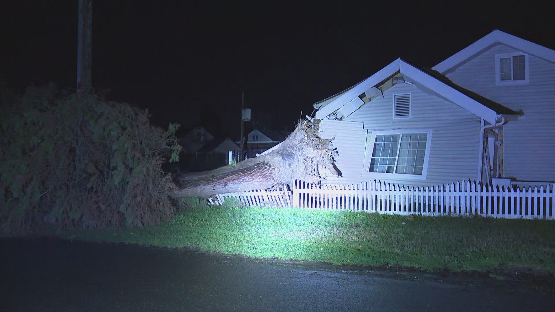 Live updates: US 12 closes due to high winds, fallen trees; hundreds of ...